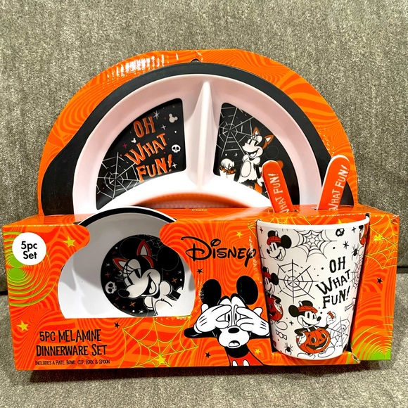 Disney | Dining | Disney Halloween Dinnerware Set | Poshmark